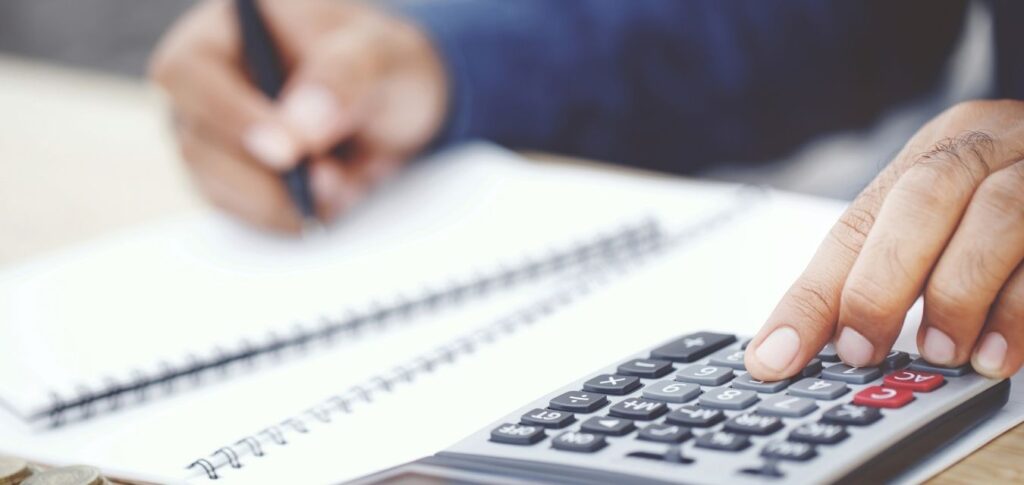 Facture d'avoir : définition, obligation et mode d'emploi