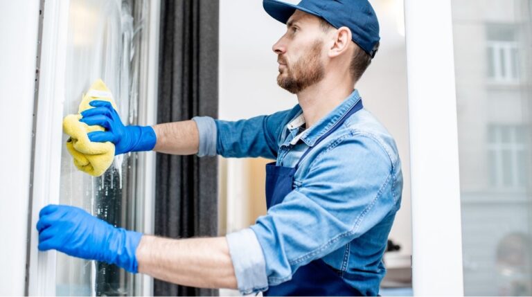 Déduction d'impôt pour l'emploi d'un salarié à domicile : les conditions d'éligibilité